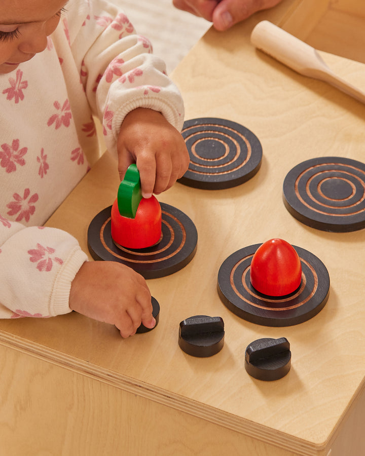 The Play Kitchen – Lalo