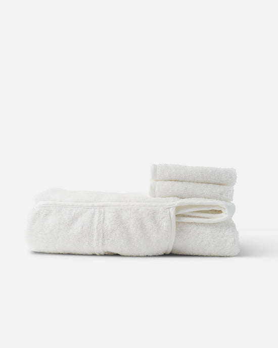 The Hooded Towel + 2 Washcloth Set – Lalo