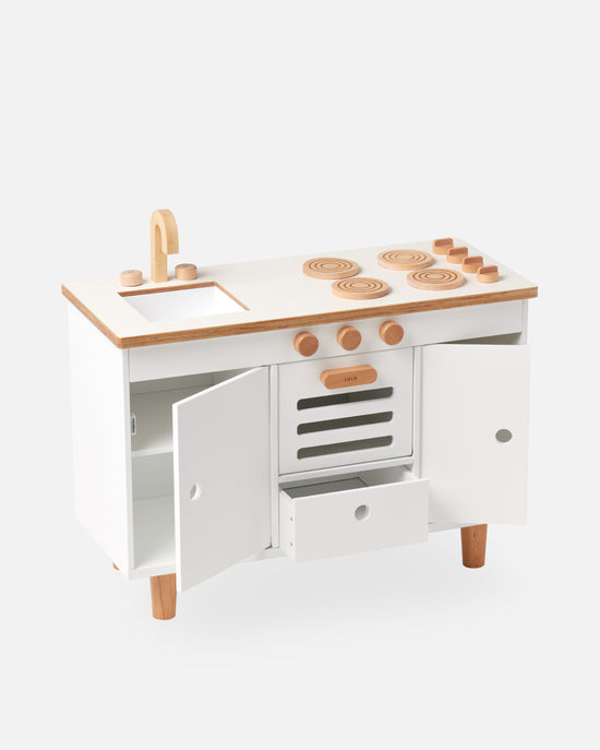 The Play Kitchen – Lalo