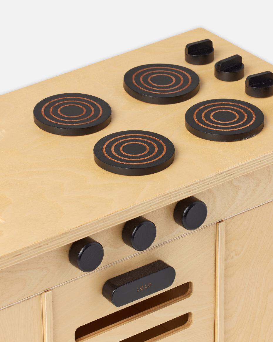 The Play Kitchen – Lalo